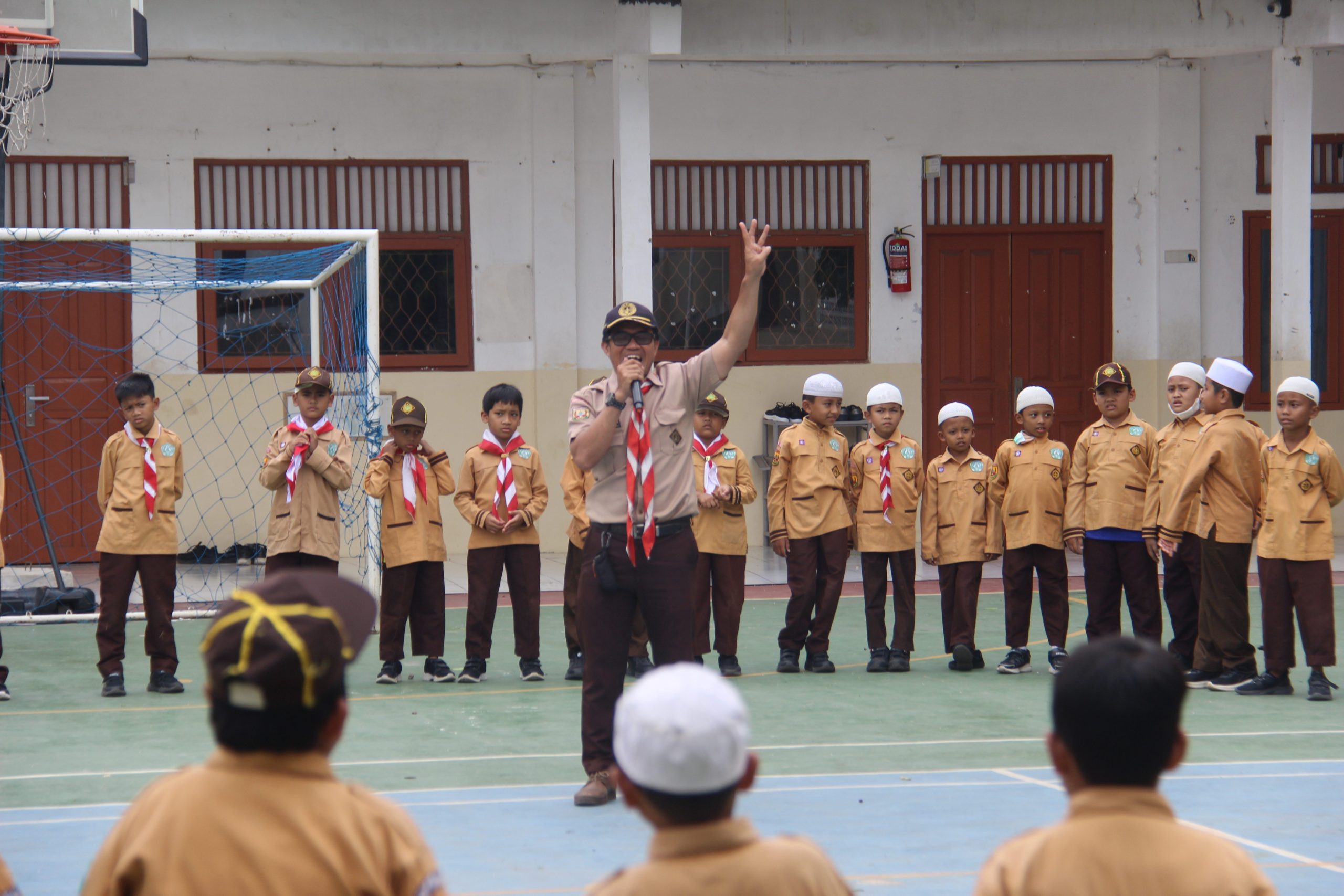 Kegiatan Ekstrakurikuler Pramuka di SDIT Al Ihsan Legenda - Al Ihsan ...