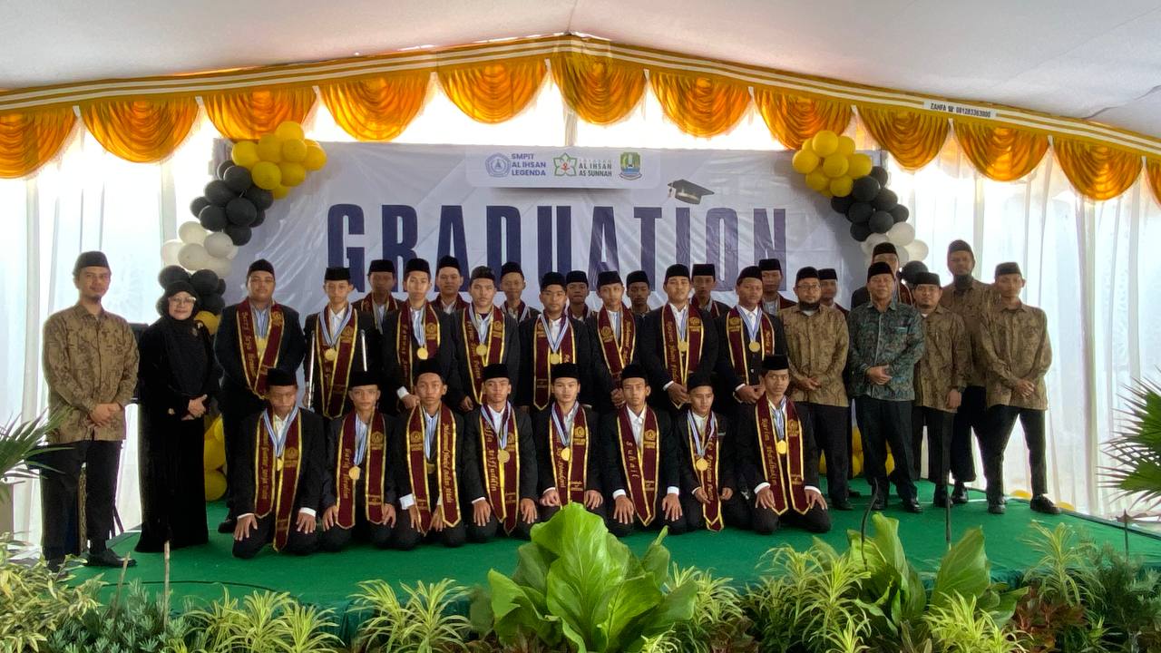 Graduation SMPIT Al Ihsan Legenda 2025 - Al Ihsan Legenda